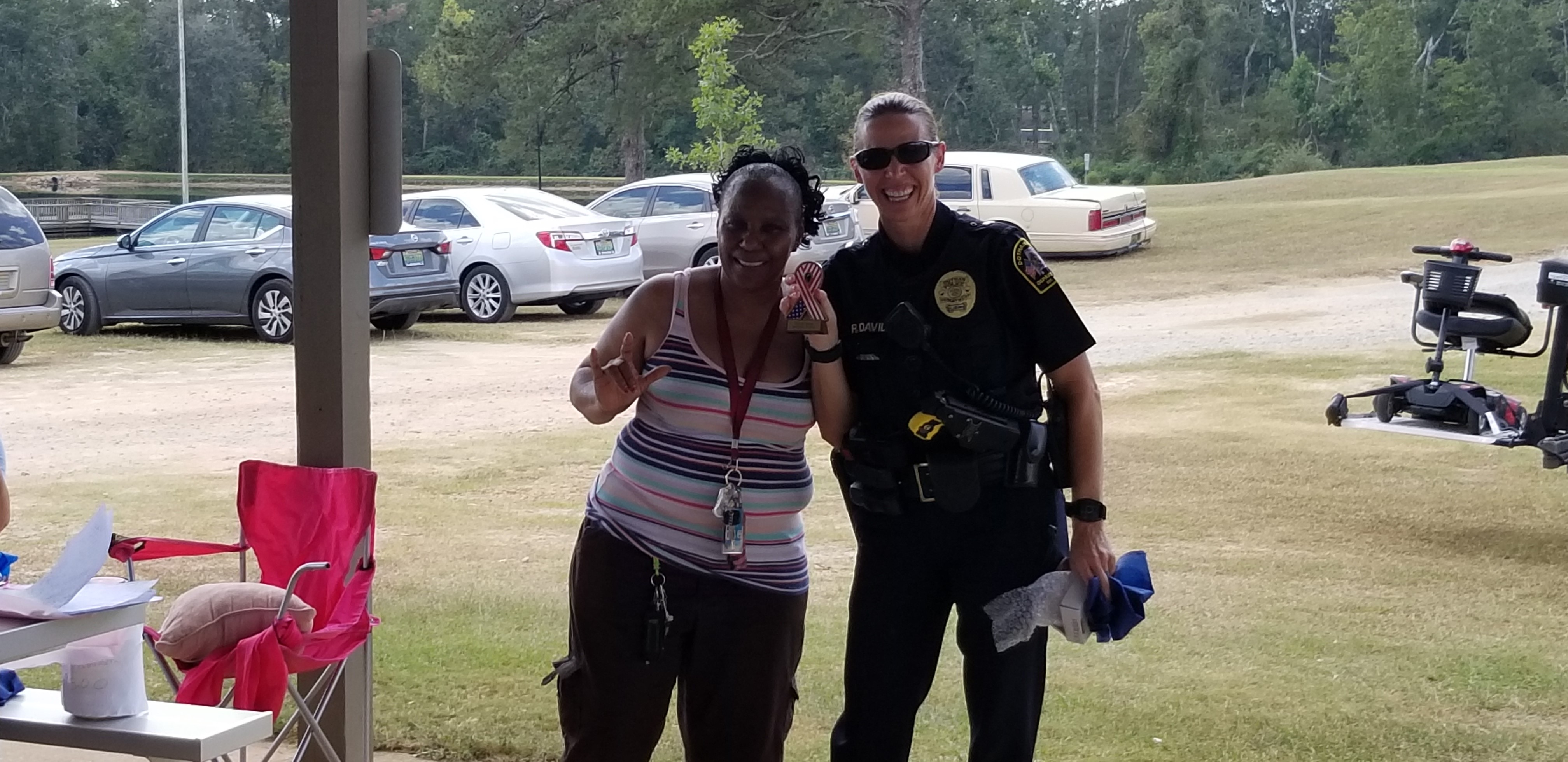 Lt. David receives recognition award from local deaf community – Dothan ...